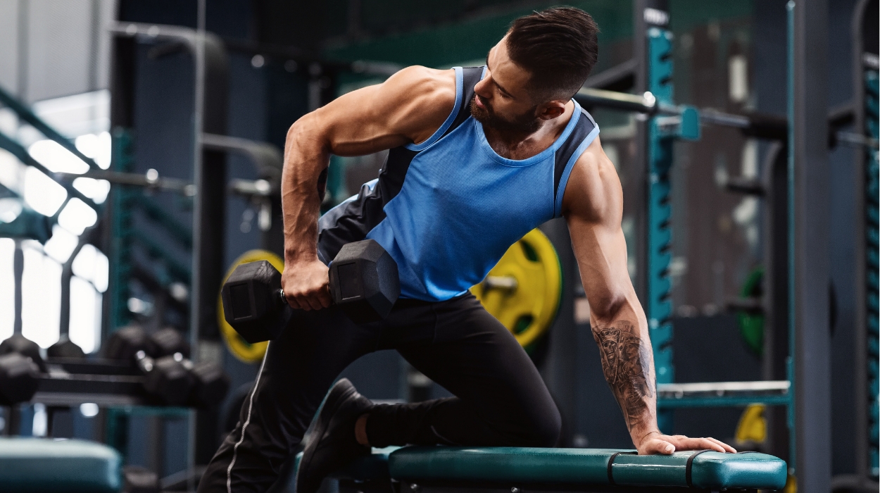 The Best 4-Day Dumbbell Workout Split For Maximum Gains